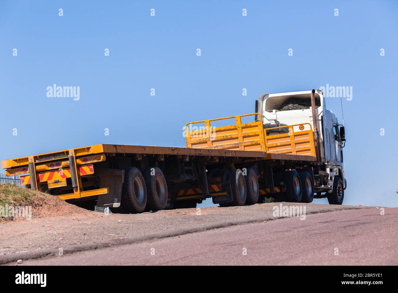 Haulage trailers hi-res stock photography and images - Alamy