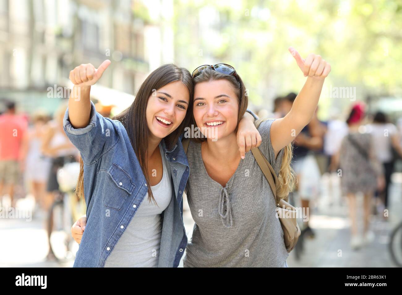 Spain teens together attitude hi-res stock photography and images - Alamy