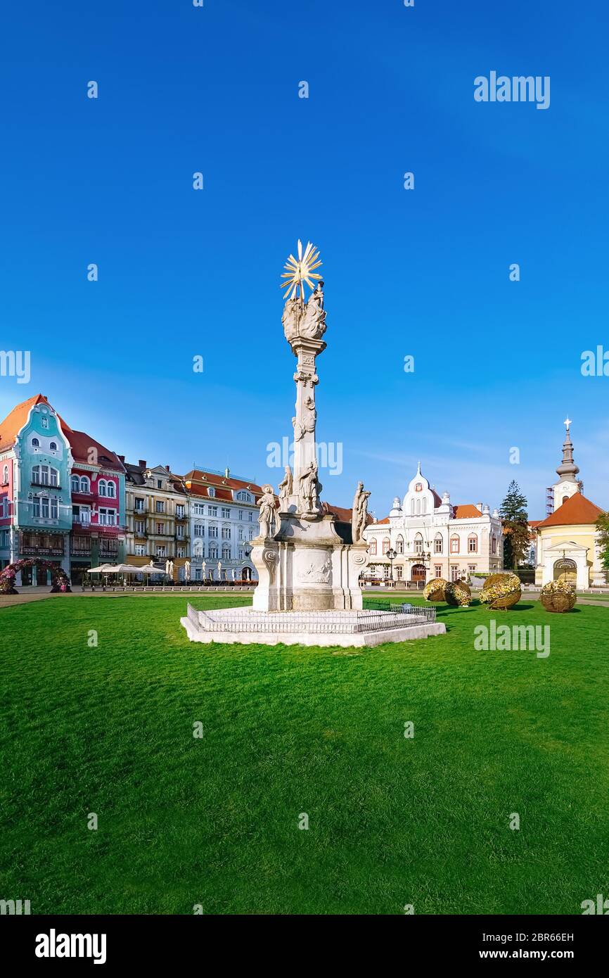 Statue of the Holy Trinity on Union Square (Piata Unirii) in Timisoara ...