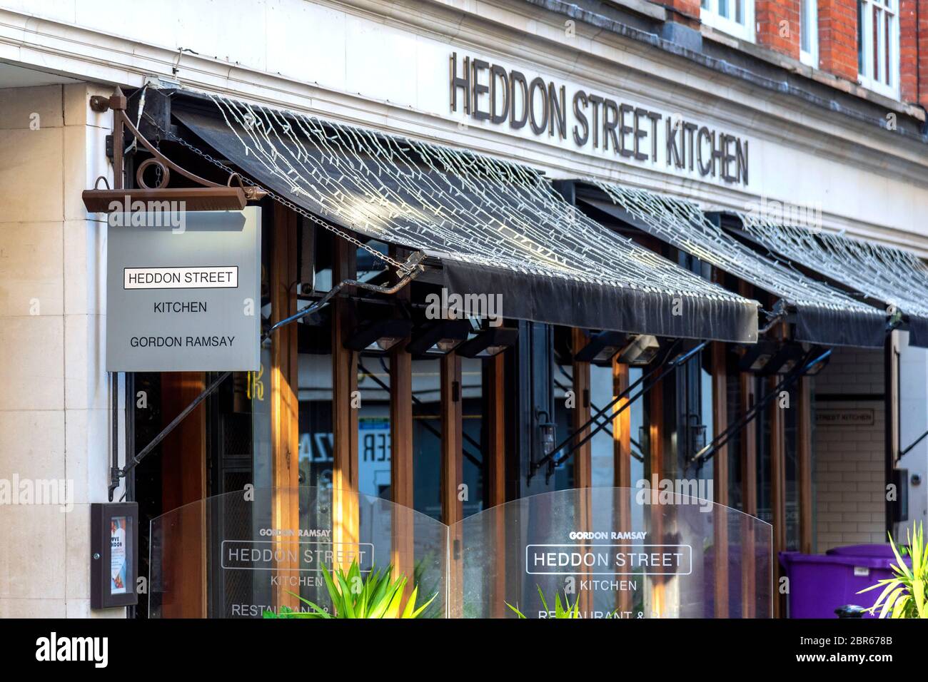 Gordon Ramsay Restaurants Logo