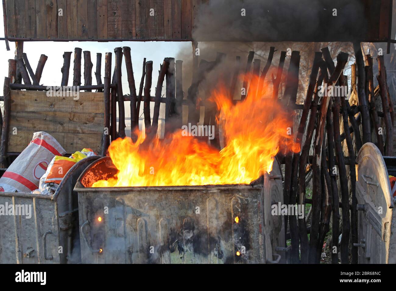Burning Dumpster Fire Smoke Pollution Communal Problem Stock Photo - Alamy