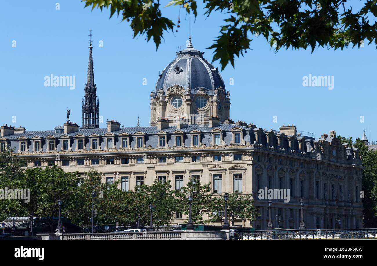 The building of Commercial Court of Paris was built in 1860-1865 by ...