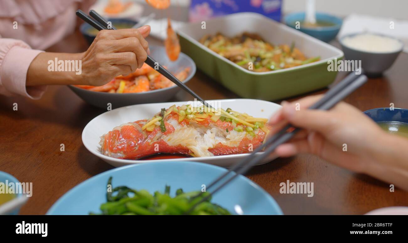 Chinese culture family dinner together Stock Photo - Alamy