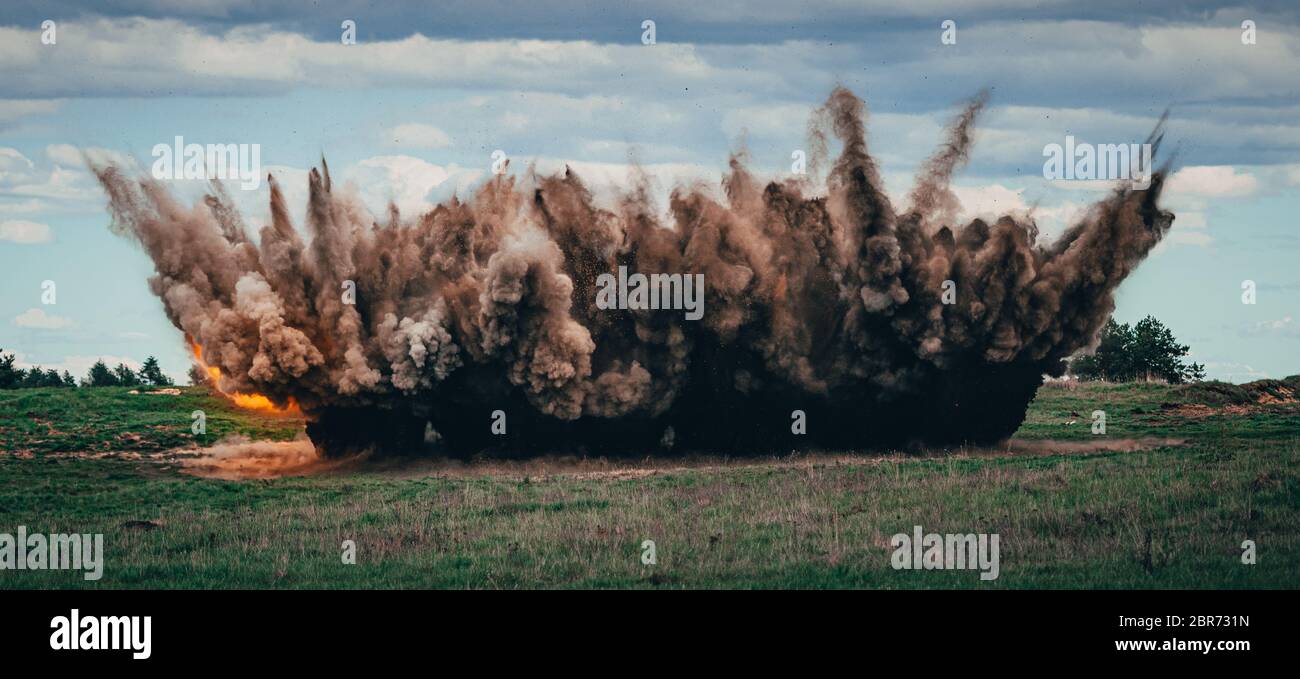 U.S. Soldiers, assigned to the 3rd Squadron, 2d Cavalry Regiment ...