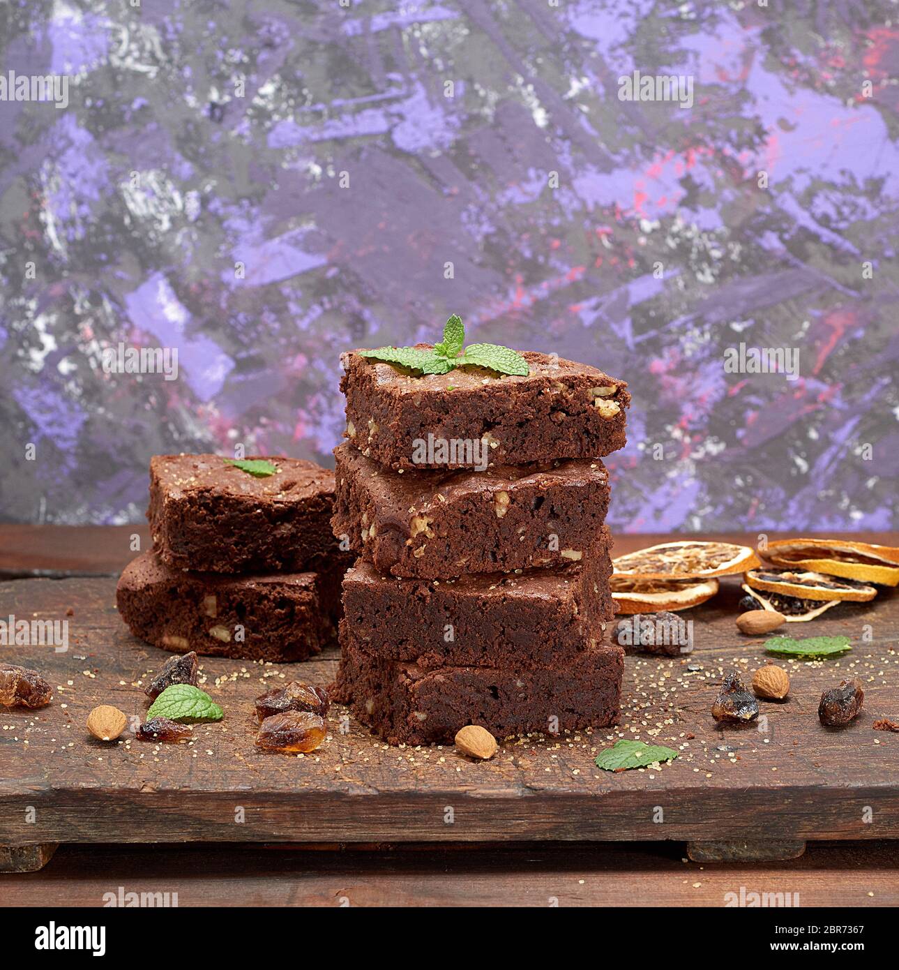 Baked square pieces chocolate hi-res stock photography and images - Alamy
