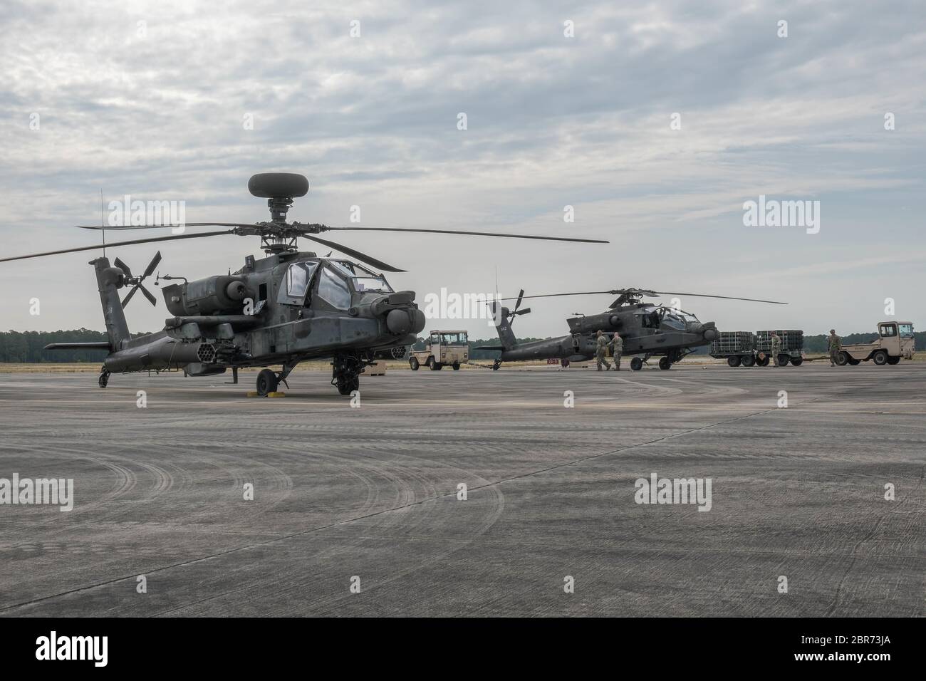 U.S. Army National Guard Soldiers with Company D, 1-151st Attack ...