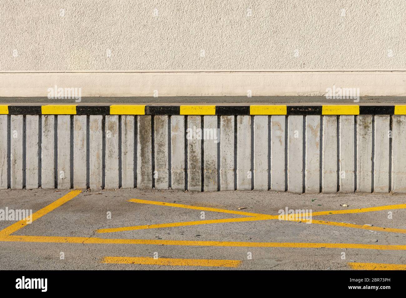 Concrete Loading Dock at Warehouse Building Exterior Stock Photo - Alamy