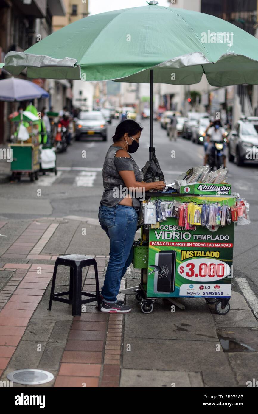 Street worker colombia hi-res stock photography and images - Alamy
