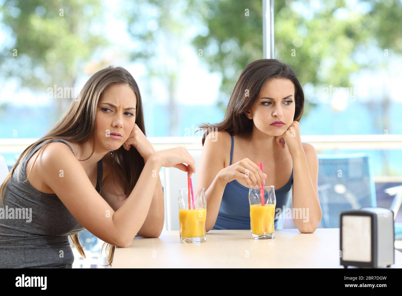 Angry friends hi-res stock photography and images - Alamy