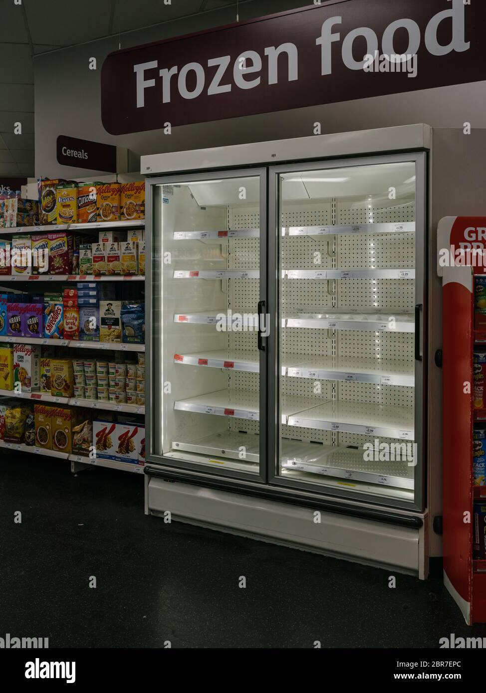 Empty supermarket refrigerator hi-res stock photography and images - Alamy