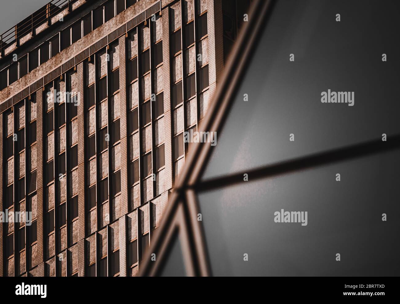 Hong Kong Modern Architecture, Hong Kong Business Building Closed up ...