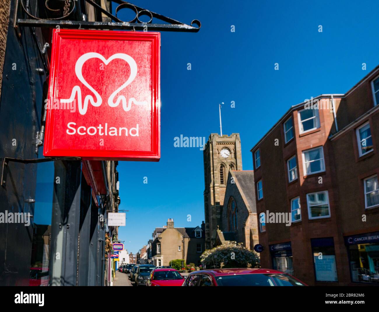 British heart foundation sign logo hi-res stock photography and images ...