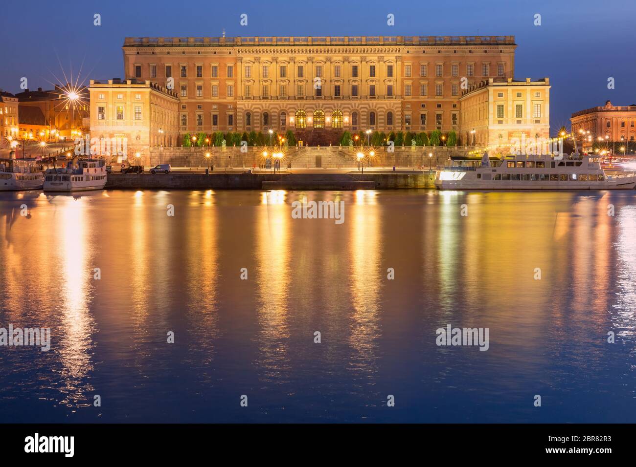 The Royal Palace during morning blue hour, Stockholm, capital of Sweden ...