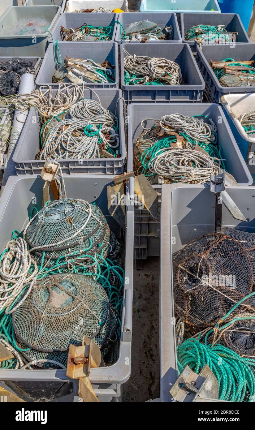 Used nets hi-res stock photography and images - Alamy