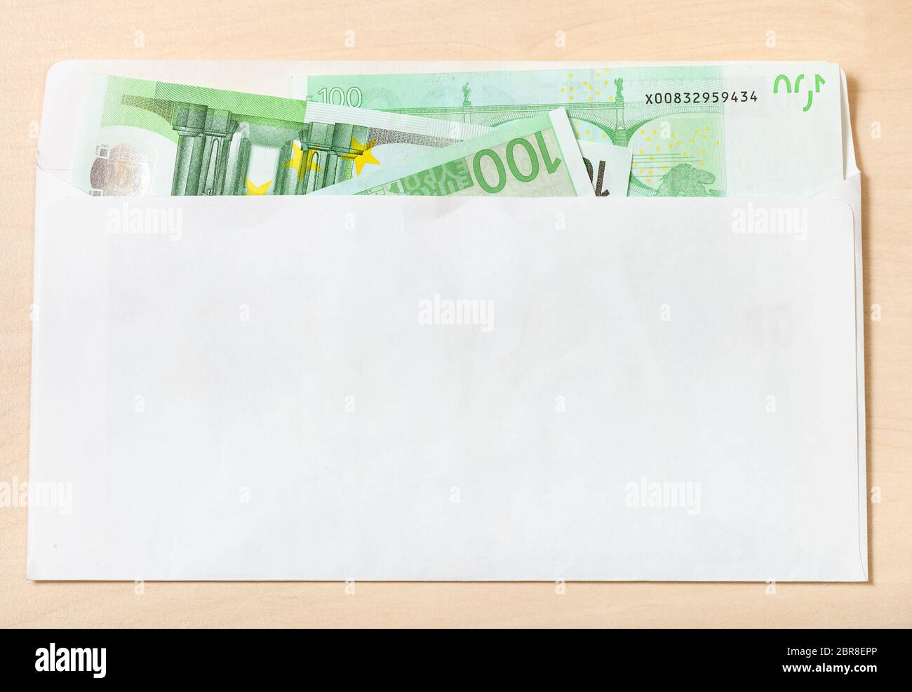 Open envelope paper notes hi-res stock photography and images - Alamy