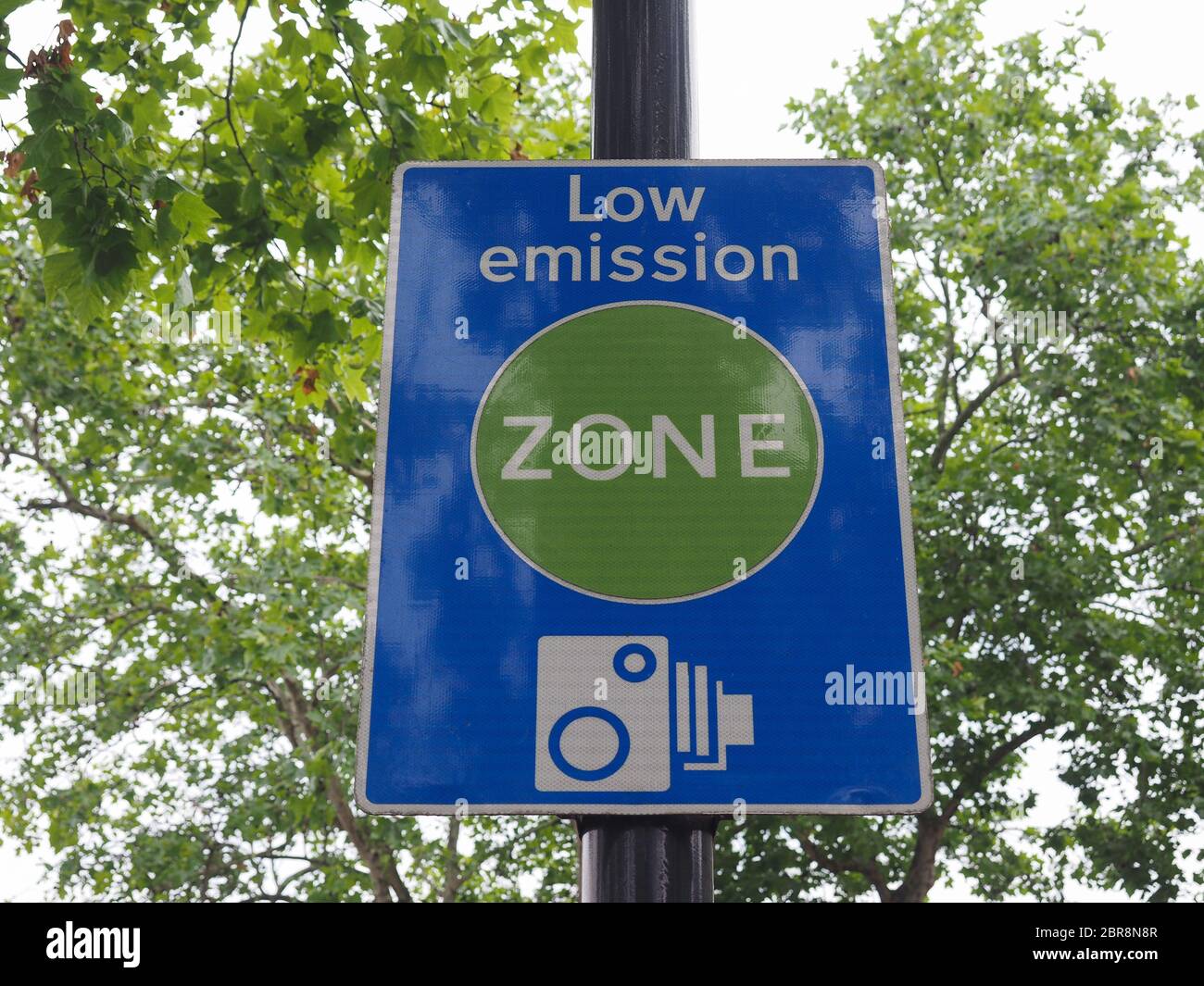 Low emission zone sign in London, UK Stock Photo - Alamy