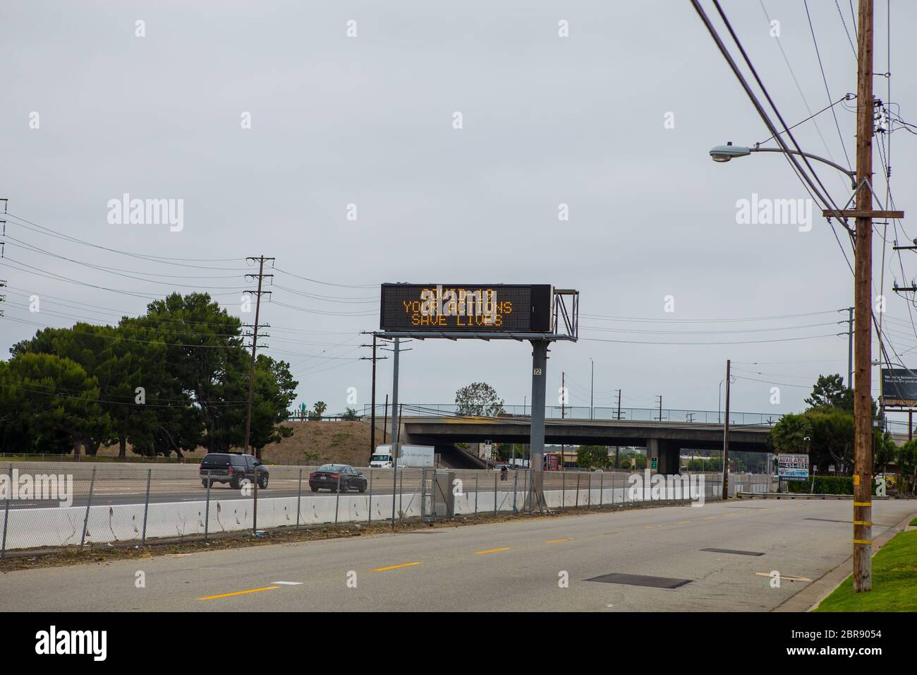 Coronavirus Covid-19 sign on the 55 freeway warning motorists your ...