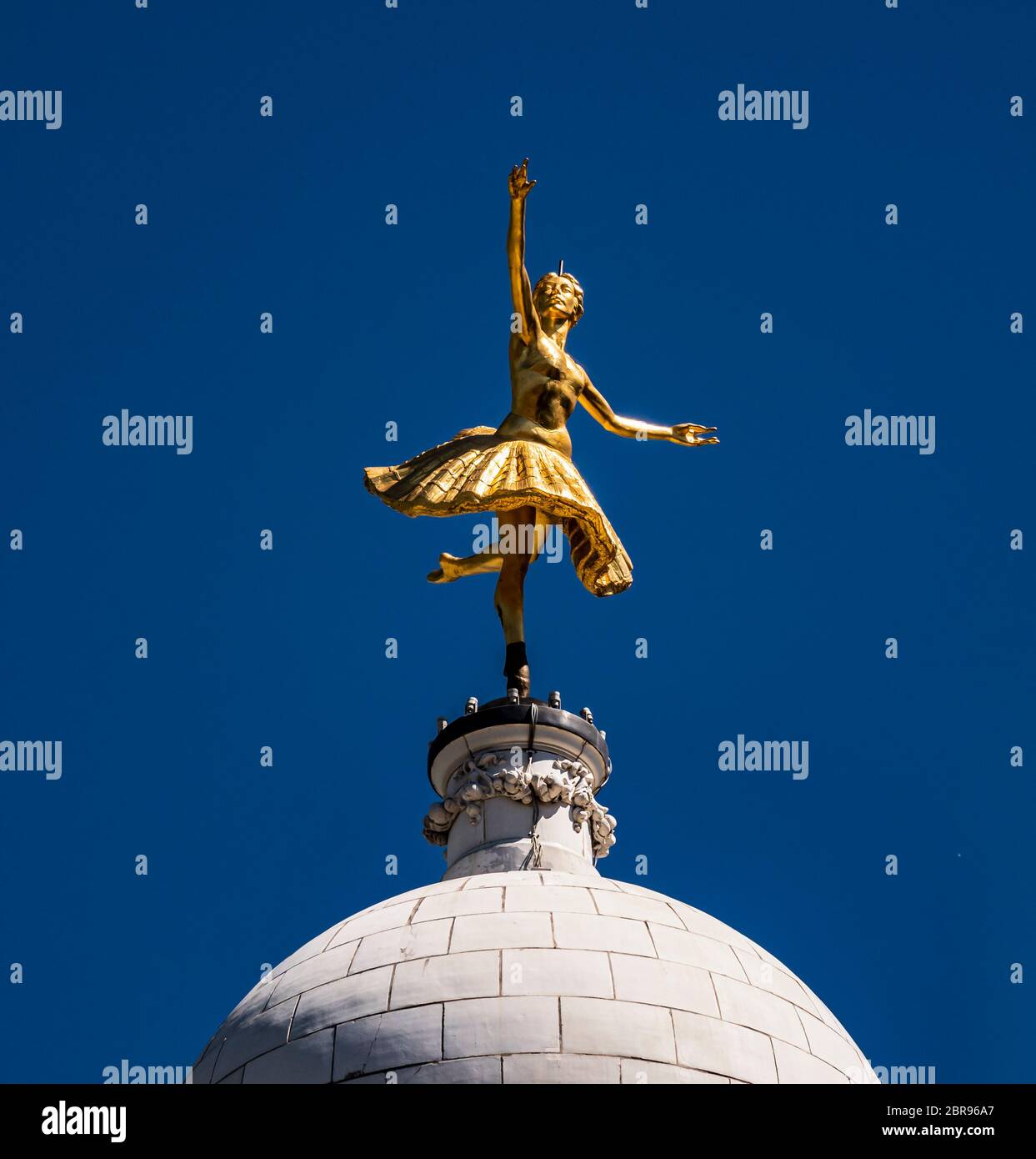 Anna Stands High Resolution Stock Photography and Images - Alamy