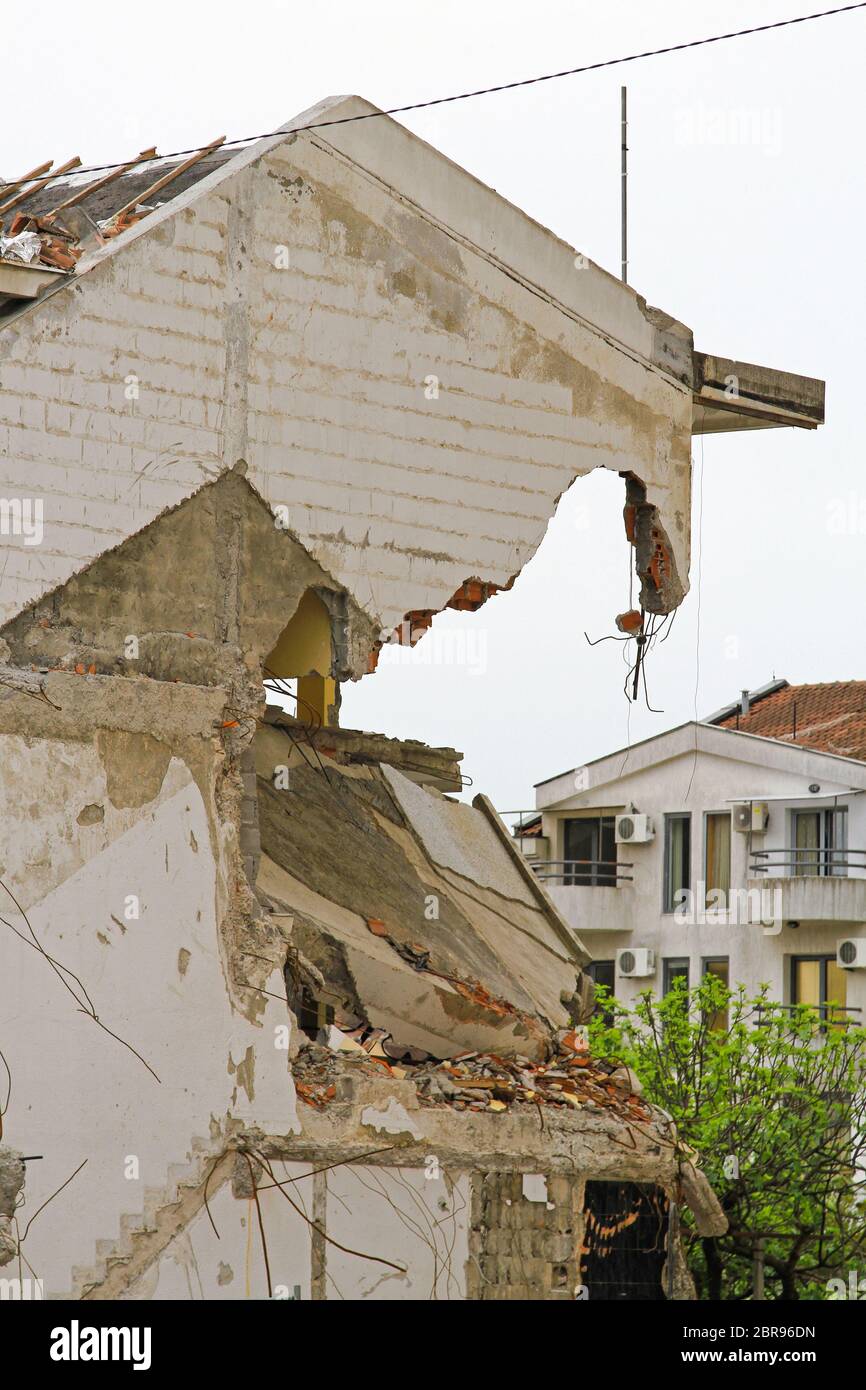 Damaged House After Strong Earthquake Natural Disaster Stock Photo - Alamy