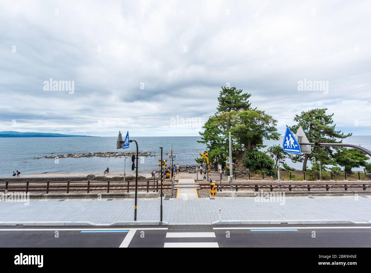Amaharashi coast is a southwestern coast of Toyama Bay Stock Photo - Alamy