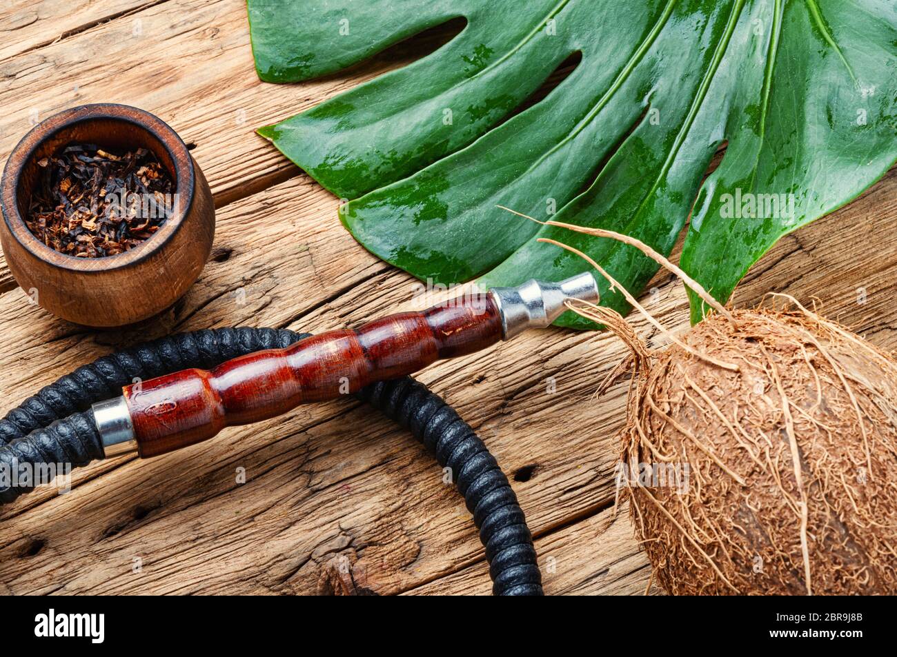 Hookah mouthpiece.Shisha aroma.Tabak with tropical flavor.Kalian ...