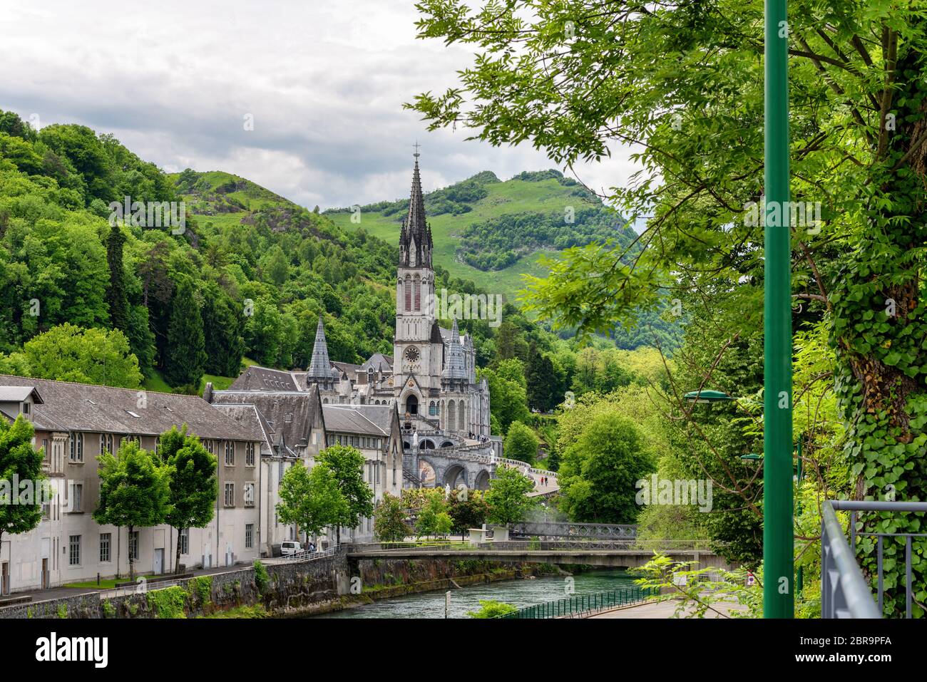 View of the basilica of Lourdes city in France Stock Photo - Alamy