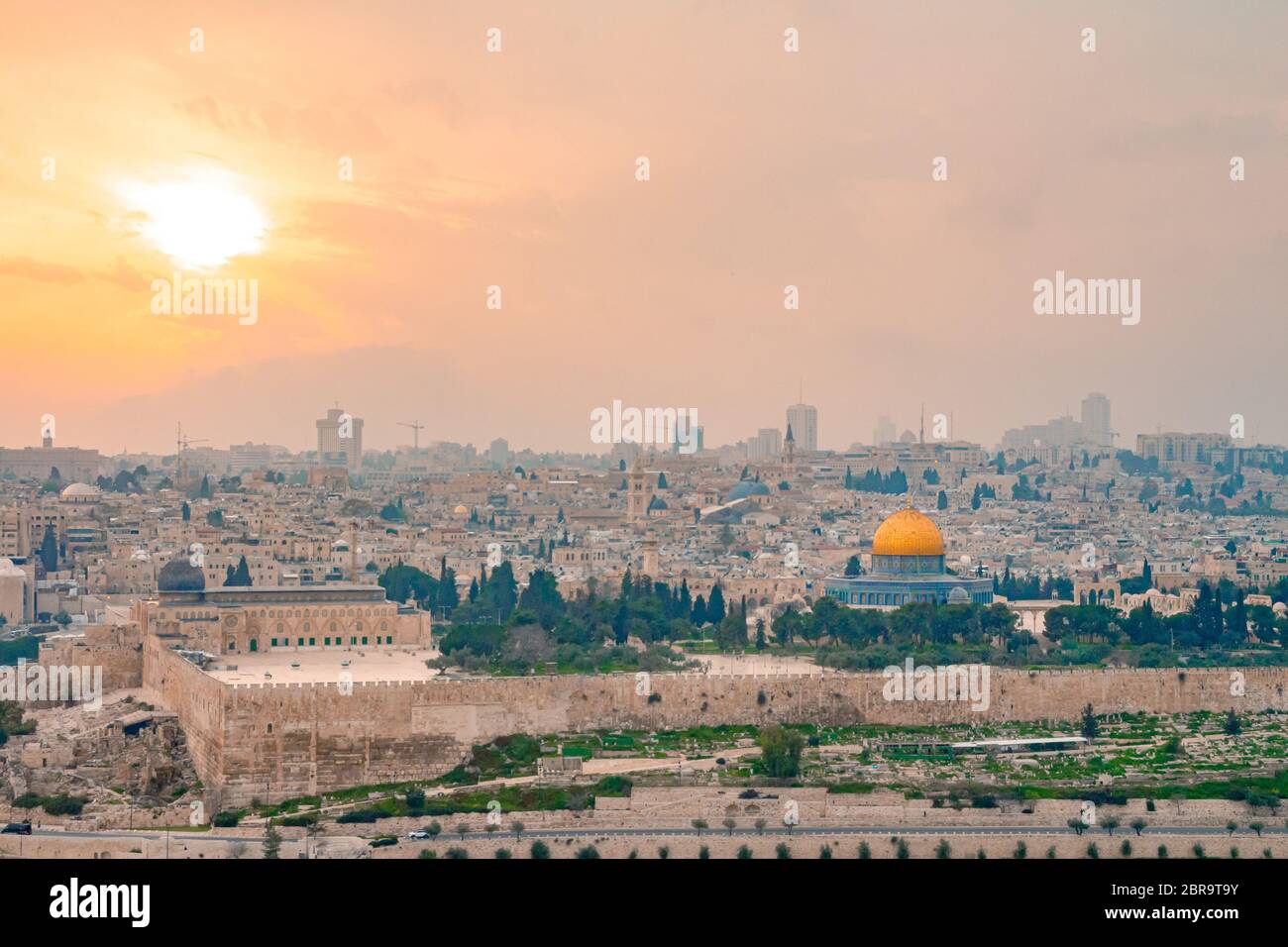Panoramic view of Jerusalem old city and the Temple Mount during a ...