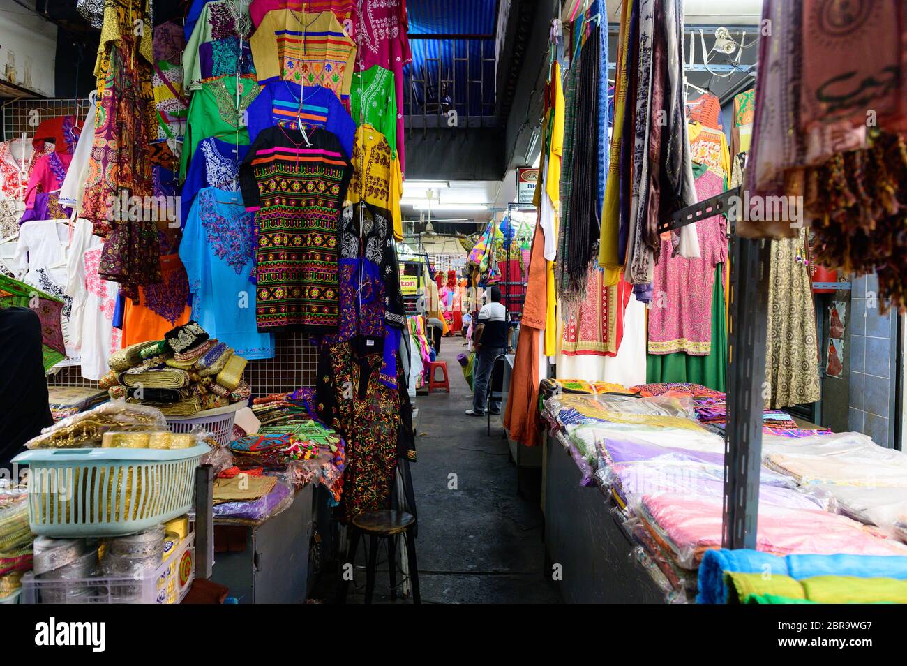 Traditional indian clothing for sale at Phahurat market Stock Photo - Alamy