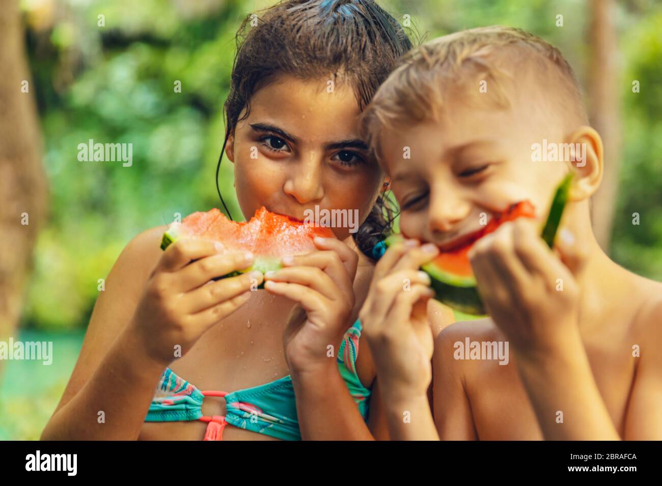 Having a bite to eat hi-res stock photography and images - Alamy