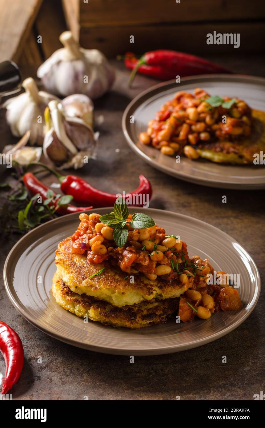 Bake beans with fluffy potato cakes, spicy and delicious breakfast ...