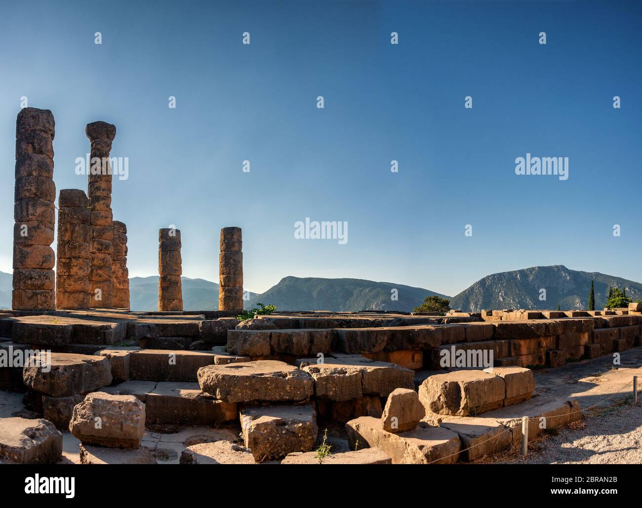 Delphi sculptures hi-res stock photography and images - Alamy