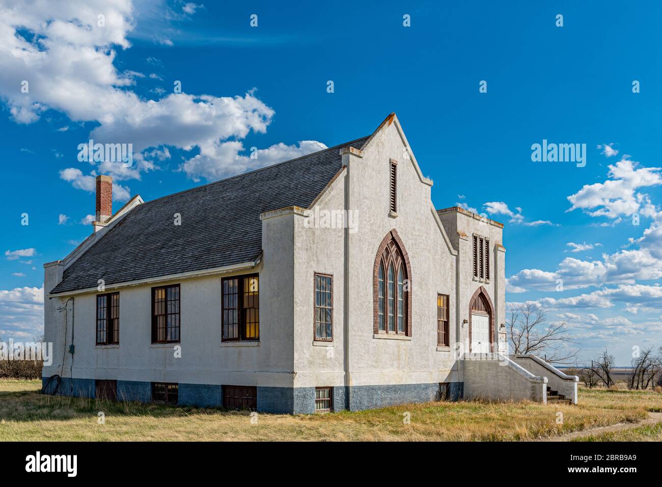 Old country church in saskatchewan hi-res stock photography and images ...