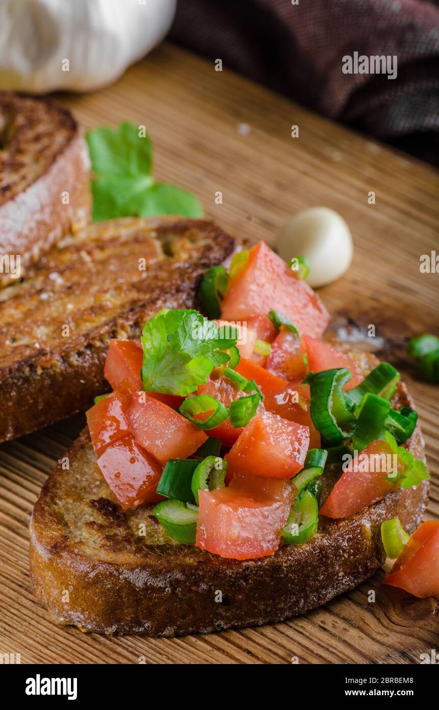 French garlic toast with vegetable salad, food photography, delish bio ...