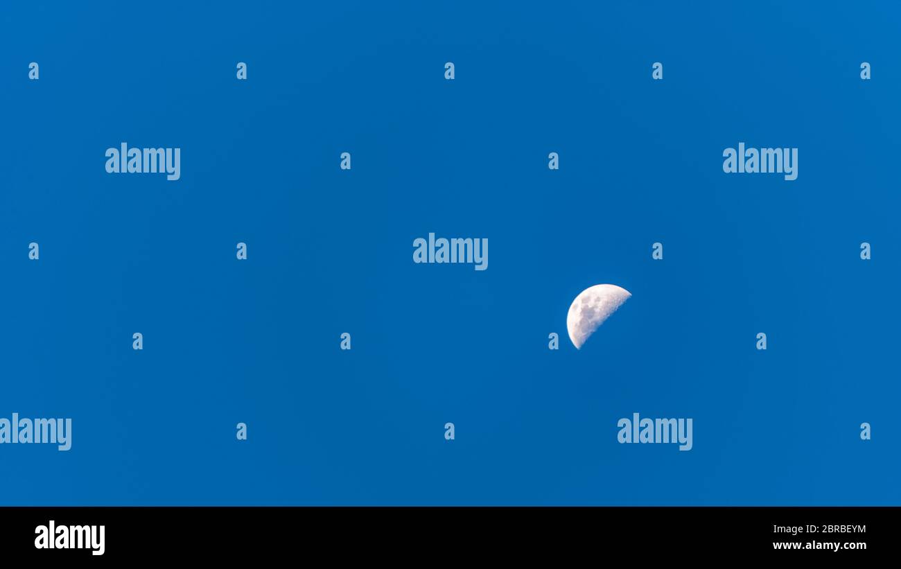 Blue moon wallpaper hi-res stock photography and images - Alamy