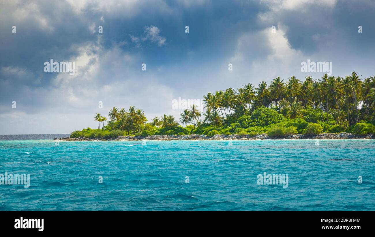 Overcast day at the ocean hi-res stock photography and images - Alamy