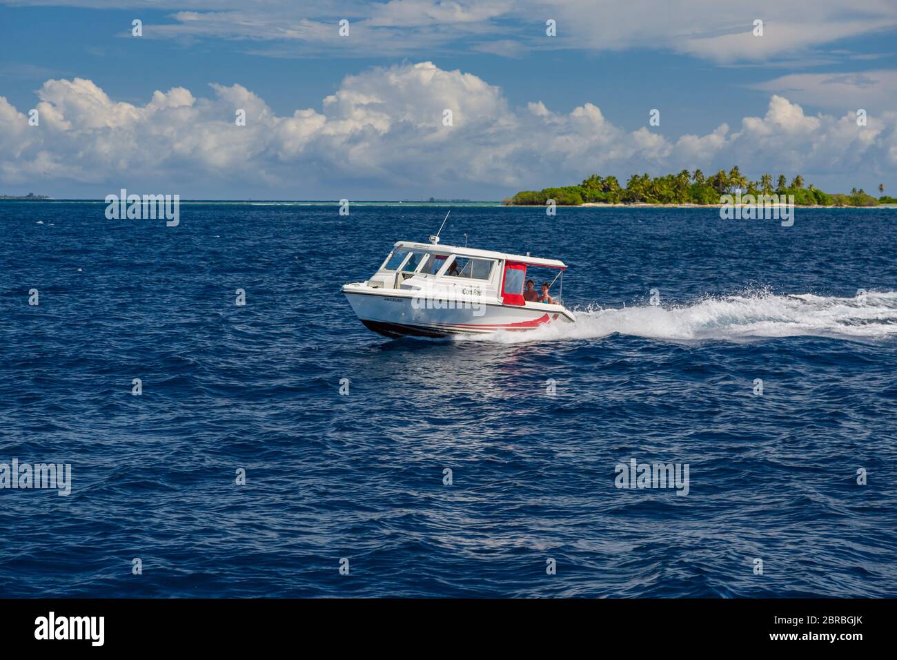 Ari Atoll, Maldives - December 17, 2015: Tourist speedboat fast ...