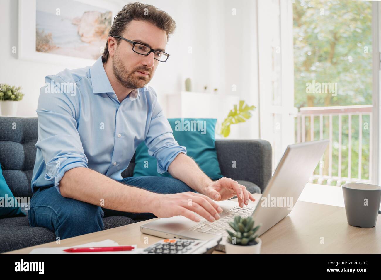 Internet solution hi-res stock photography and images - Alamy