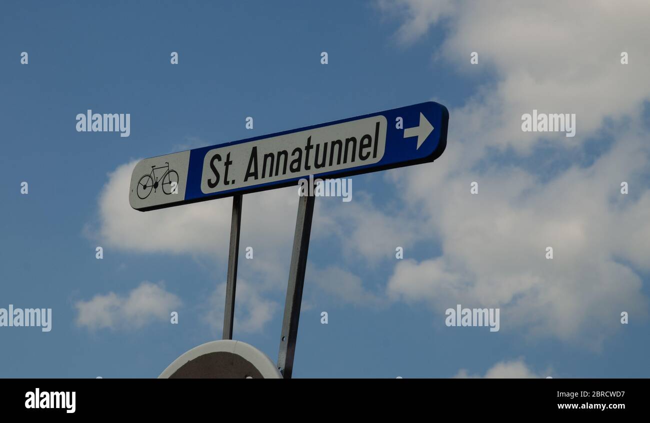 Antwerp, Flanders, Belgium. August 2019. The long pedestrian and cycle ...