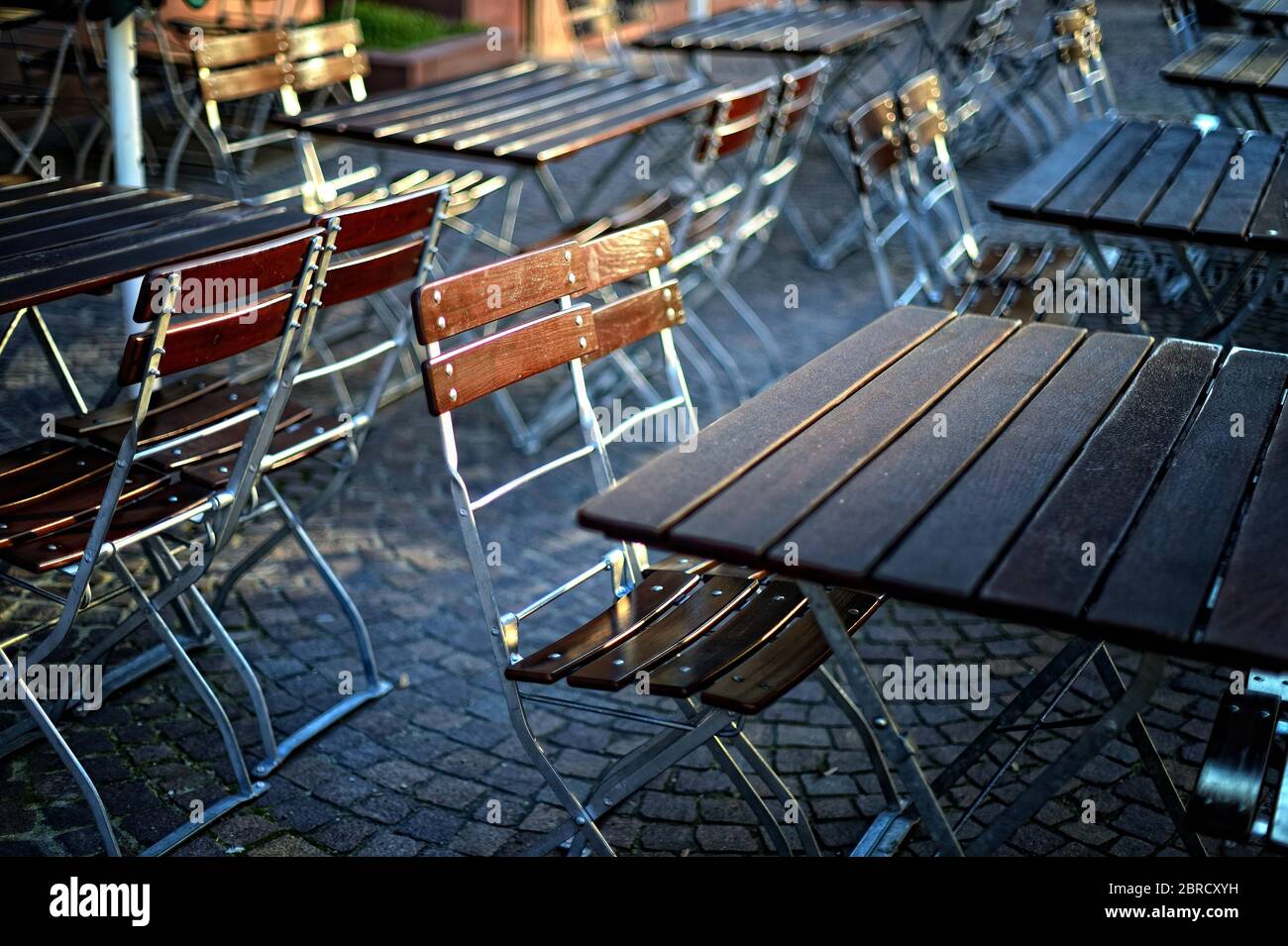 Empty tables beer garden hi-res stock photography and images - Alamy