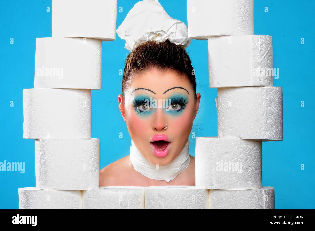 Woman toilet paper hi-res stock photography and images - Alamy