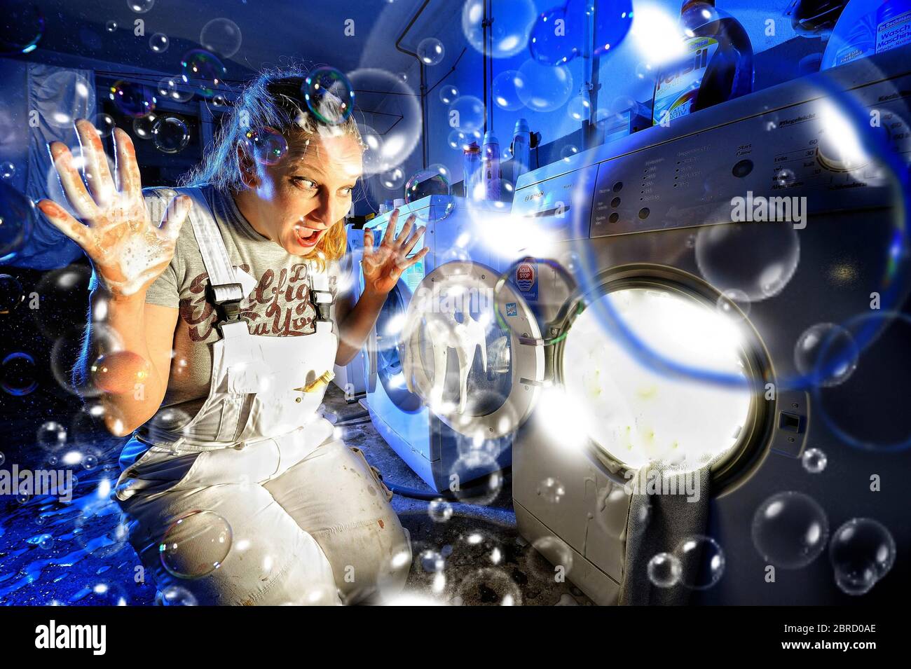 Funny washing machine hi-res stock photography and images - Alamy