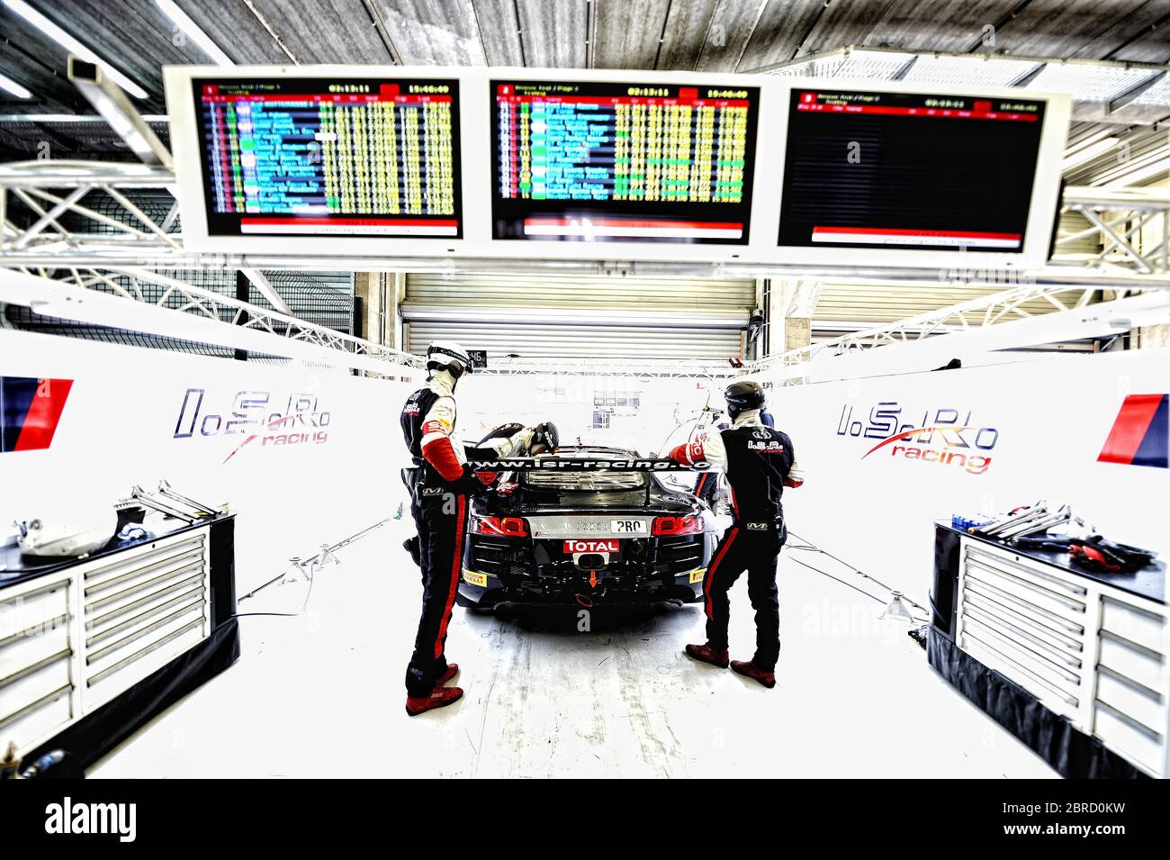 Racing car pits hi-res stock photography and images - Alamy