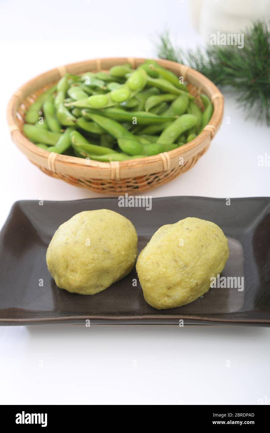 Rice cakes with Crashed Sweet Bean sauce Stock Photo - Alamy