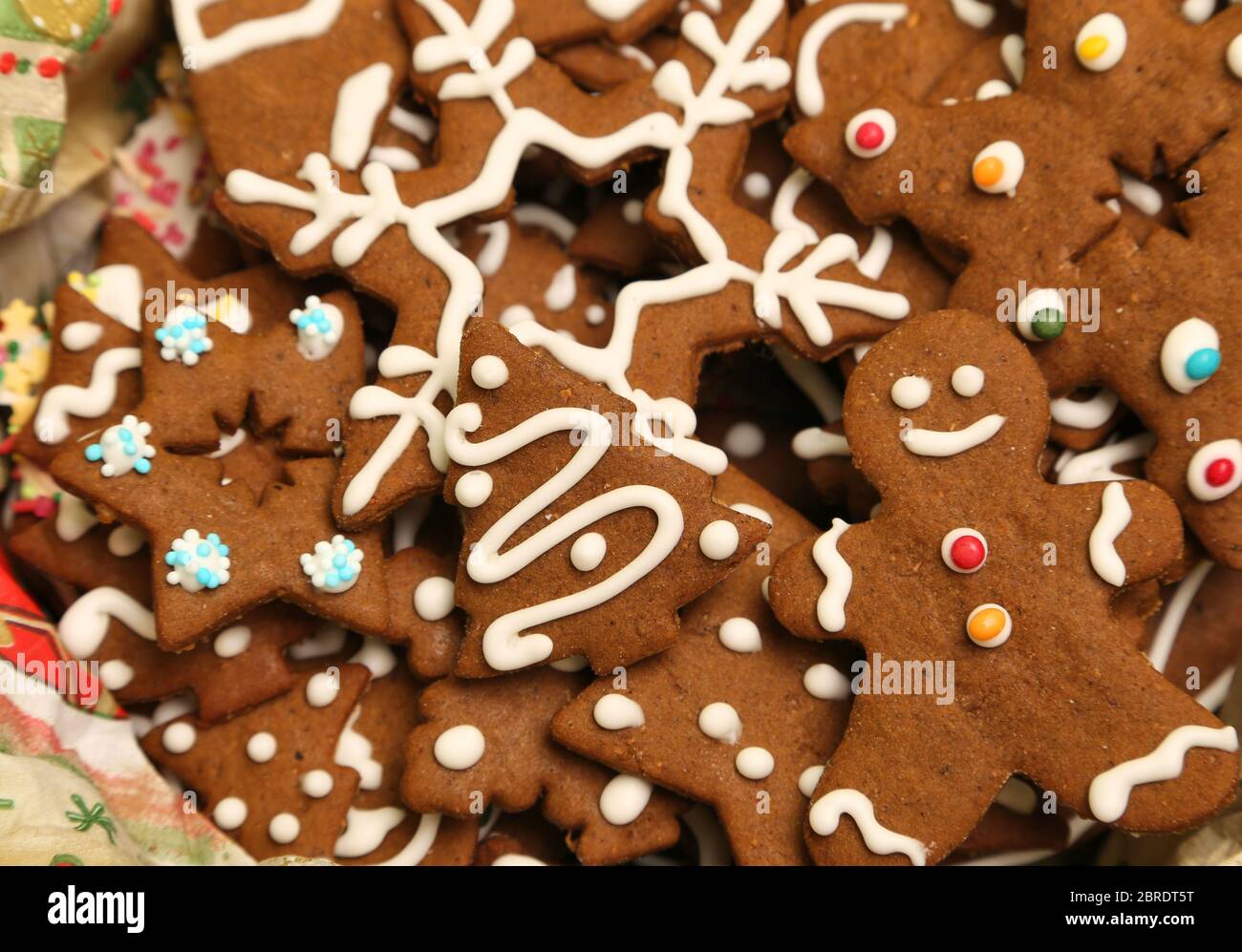 Gingerbread Christmas cookies. Gingerbread man Stock Photo - Alamy