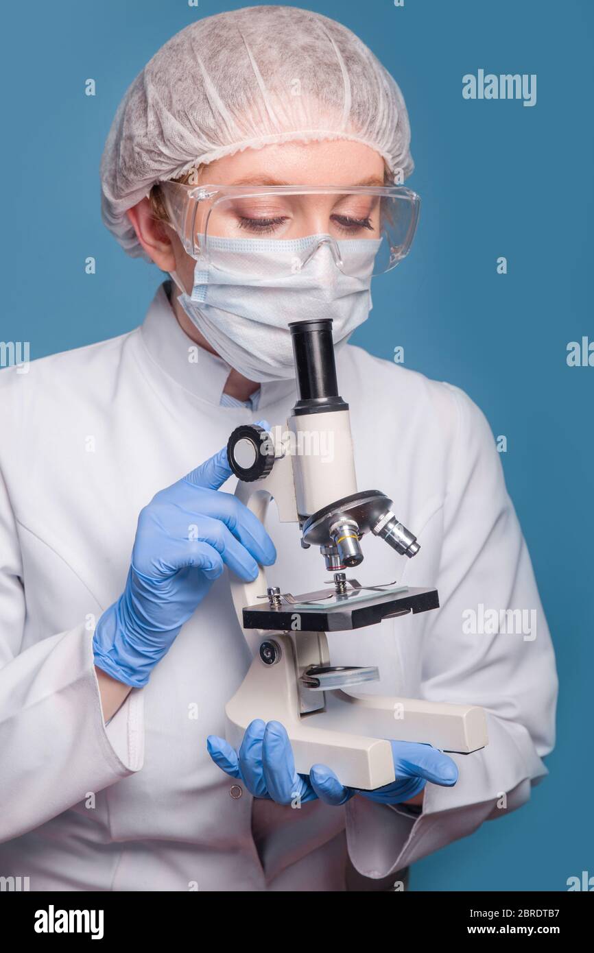 Cdc scientist hi-res stock photography and images - Alamy