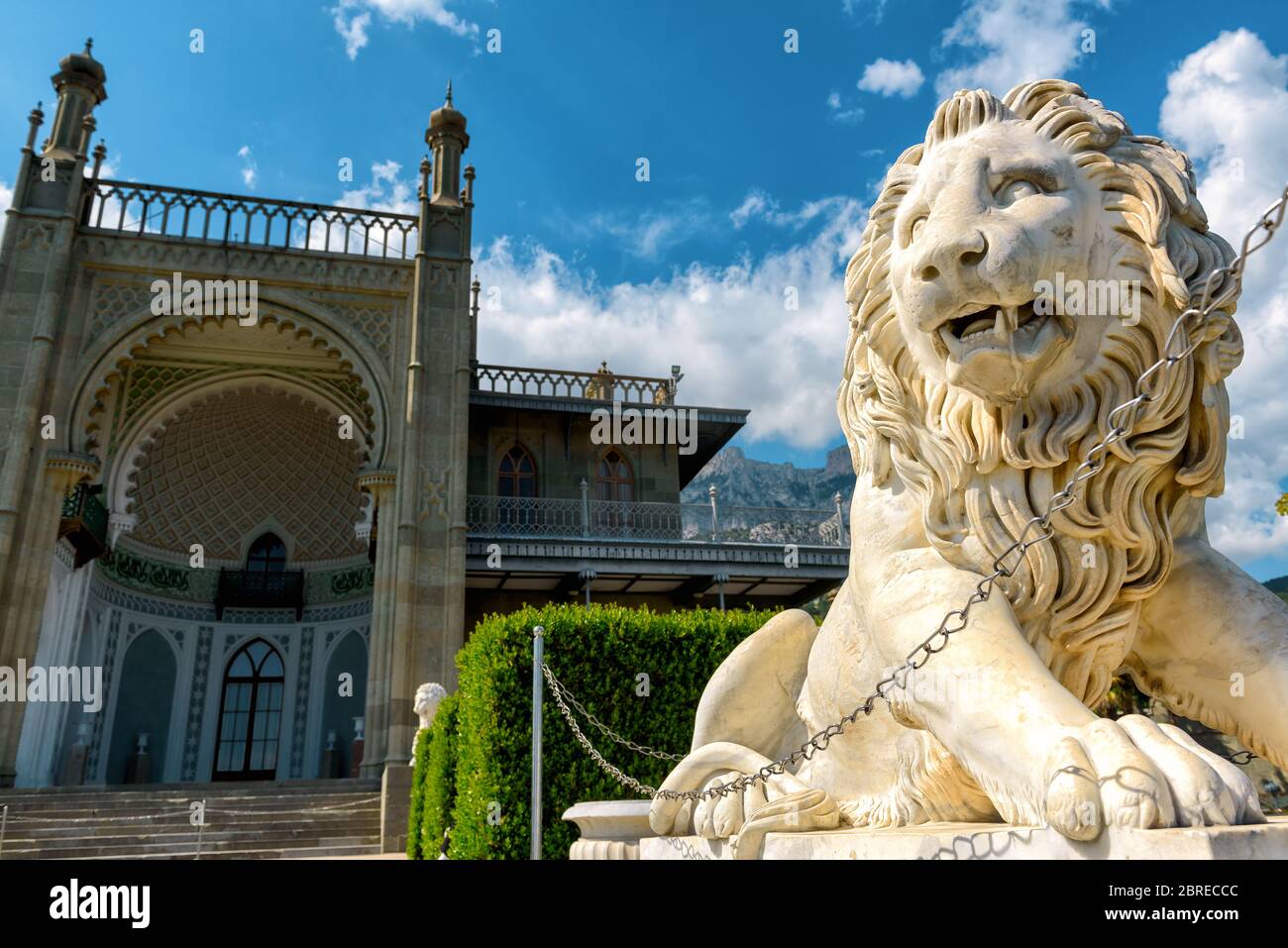 Alupka palace hi-res stock photography and images - Alamy