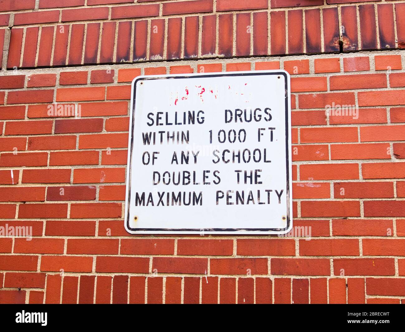 Anti Drug warning sign against brick wall Stock Photo - Alamy