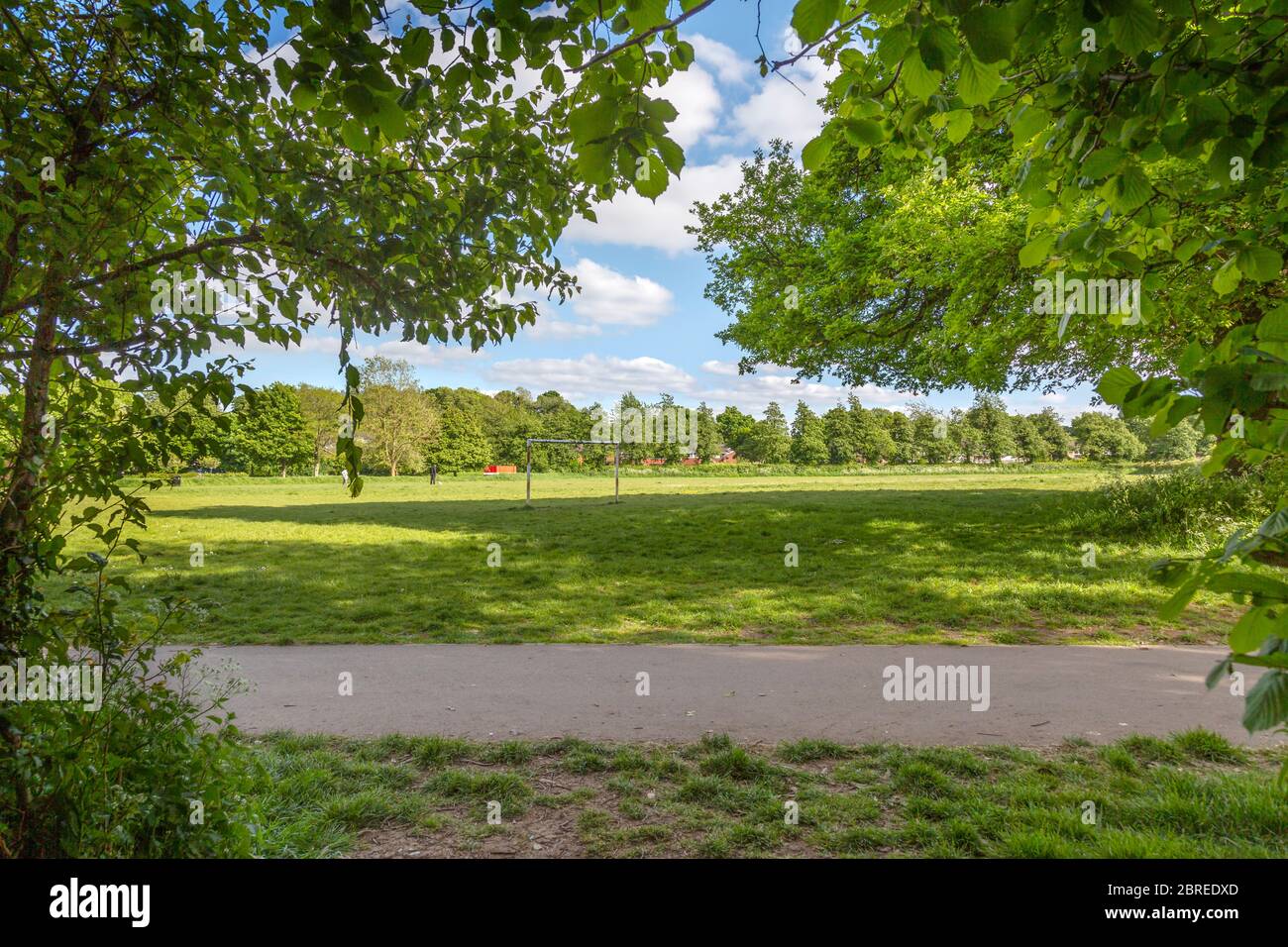 Playing football on the road hi-res stock photography and images - Alamy