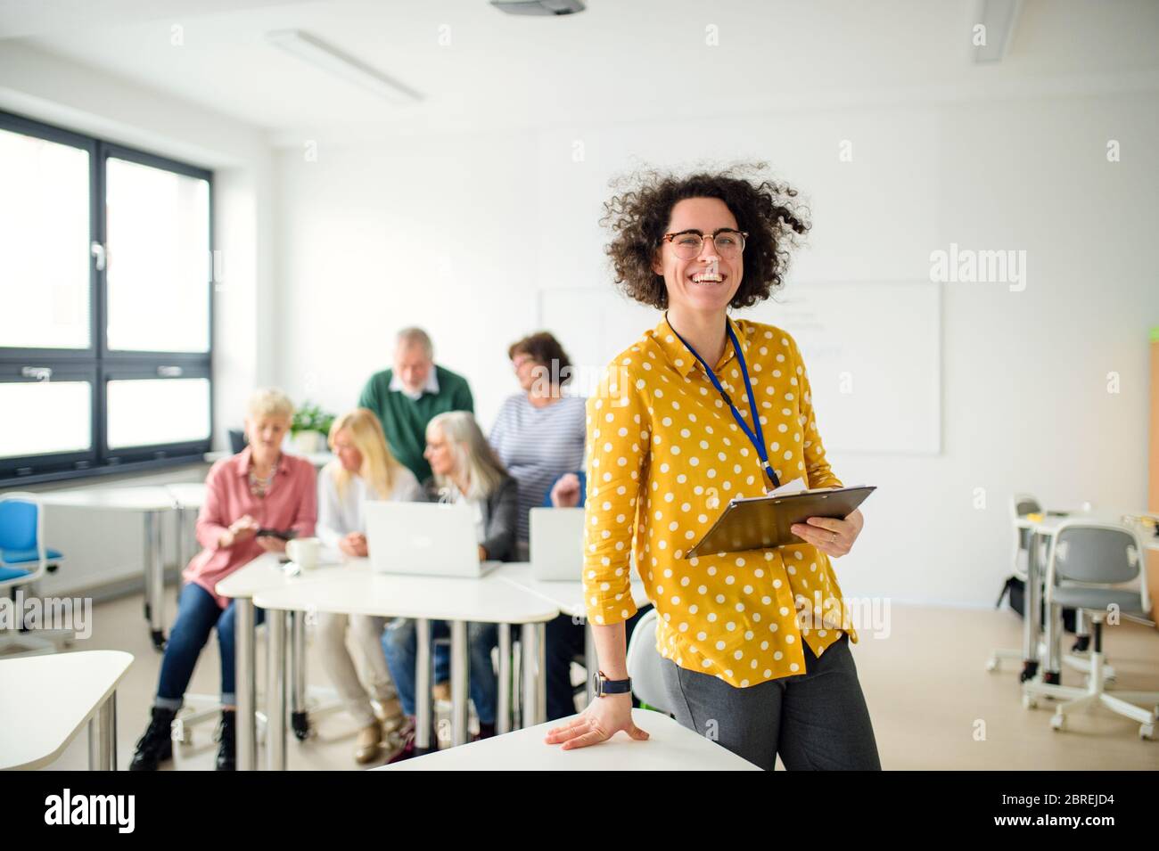 Seniors school classroom hi-res stock photography and images - Alamy