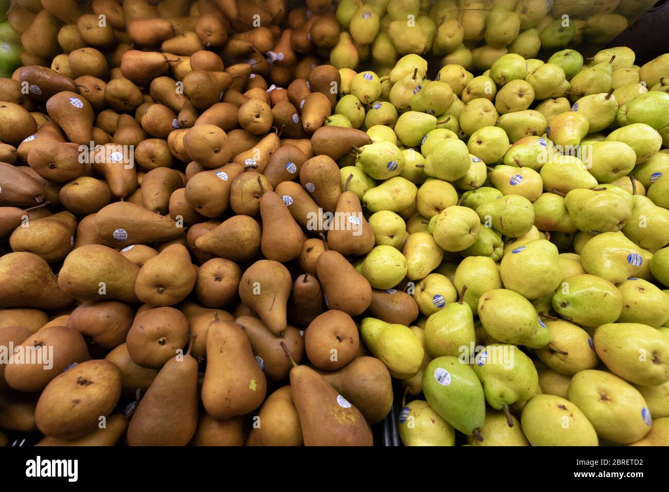 supermarket fruit section Stock Photo - Alamy
